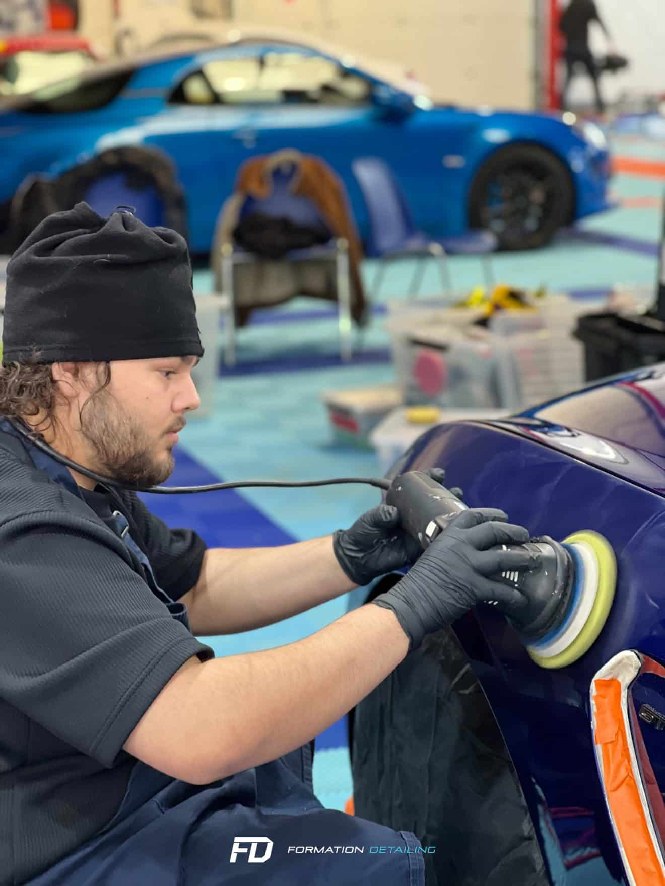 Pourquoi et comment lustrer sa voiture ? - Formation Detailing